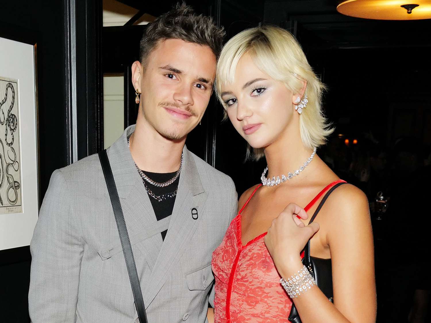 OH ROMEO Wer ist Mia Regan und wann haben sie und Romeo Beckham sich ...